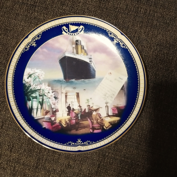 The Bradford Exchange | Other | Titanic Plate 8 | Poshmark